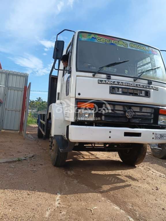 Ashok-Leyland 1613 Cargo Tusker Sup Used 2004 Diesel Rs. 5300000 Sri Lanka
