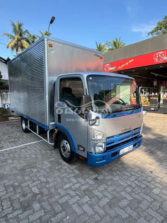 Isuzu Full Body Used 2014 Diesel Negotiable Sri Lanka
