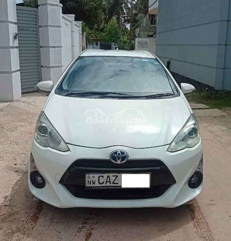 Toyota Aqua Used 2015 Petrol Rs. 8690000 Sri Lanka