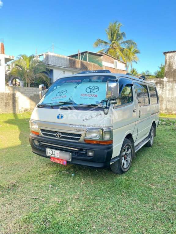 Toyota Dolphin Used 2000 Diesel Rs. 12000000 Sri Lanka