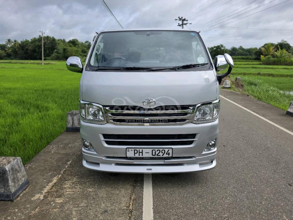 Toyota Kdh Used 2011 Diesel Rs. 18700000 Sri Lanka