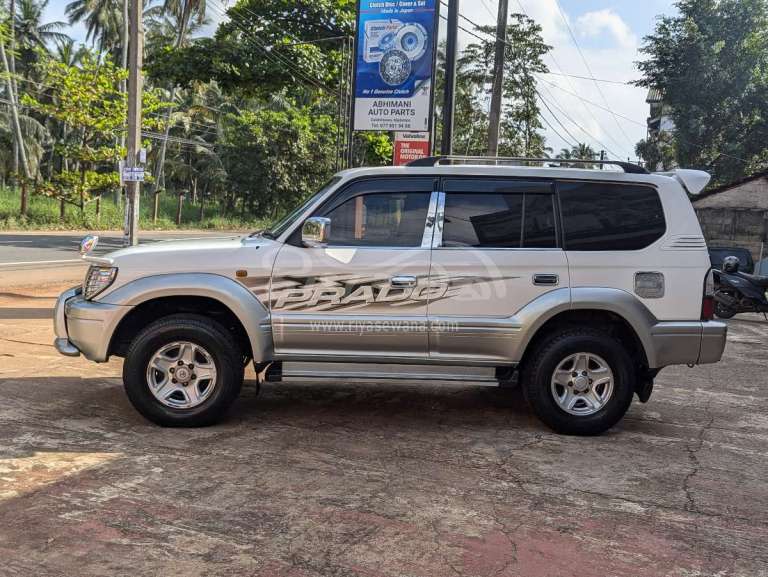 Toyota Land Cruiser Prado 95 Used 1998 Diesel Rs. 11500000 Sri Lanka