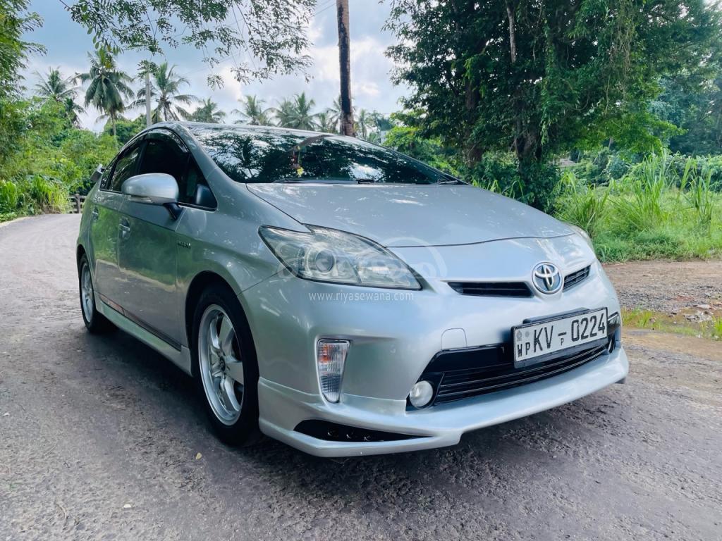 Toyota Prius Used 2012 Hybrid Rs. 8750000 Sri Lanka
