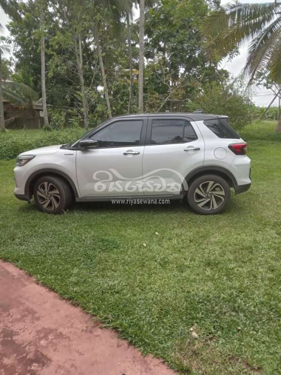 Toyota Raize Used 2025 Petrol Rs. 12050000 Sri Lanka