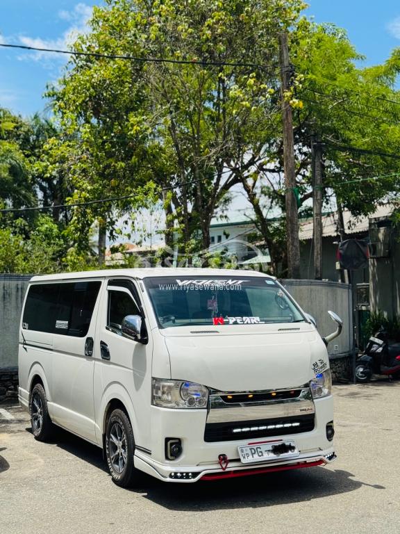 Toyota KDH TRH200 SUPER GL Used 2014 Petrol Negotiable Sri Lanka